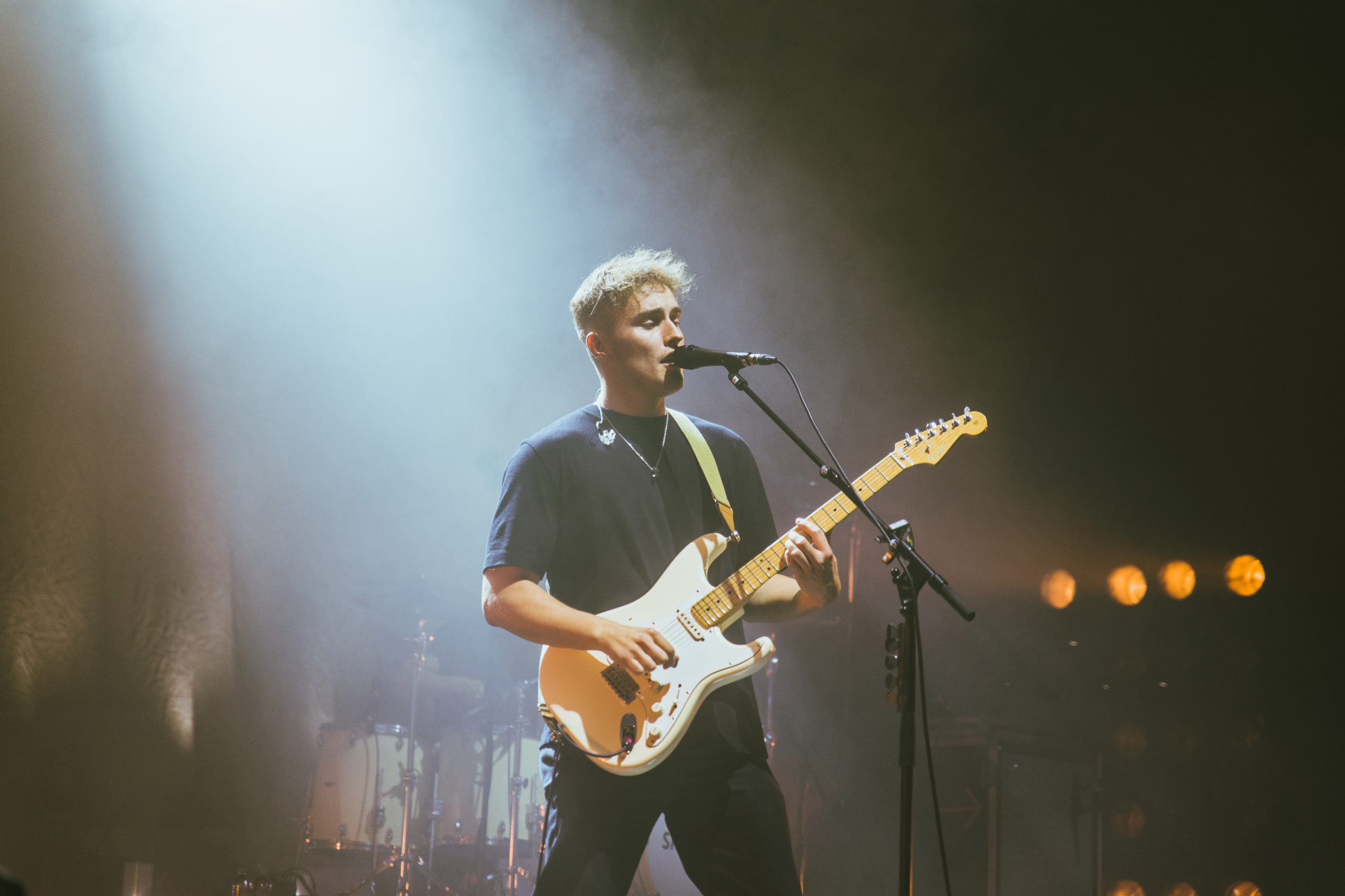 Sam Fender @ Manchester O2 Victoria Warehouse review - a refreshing ...