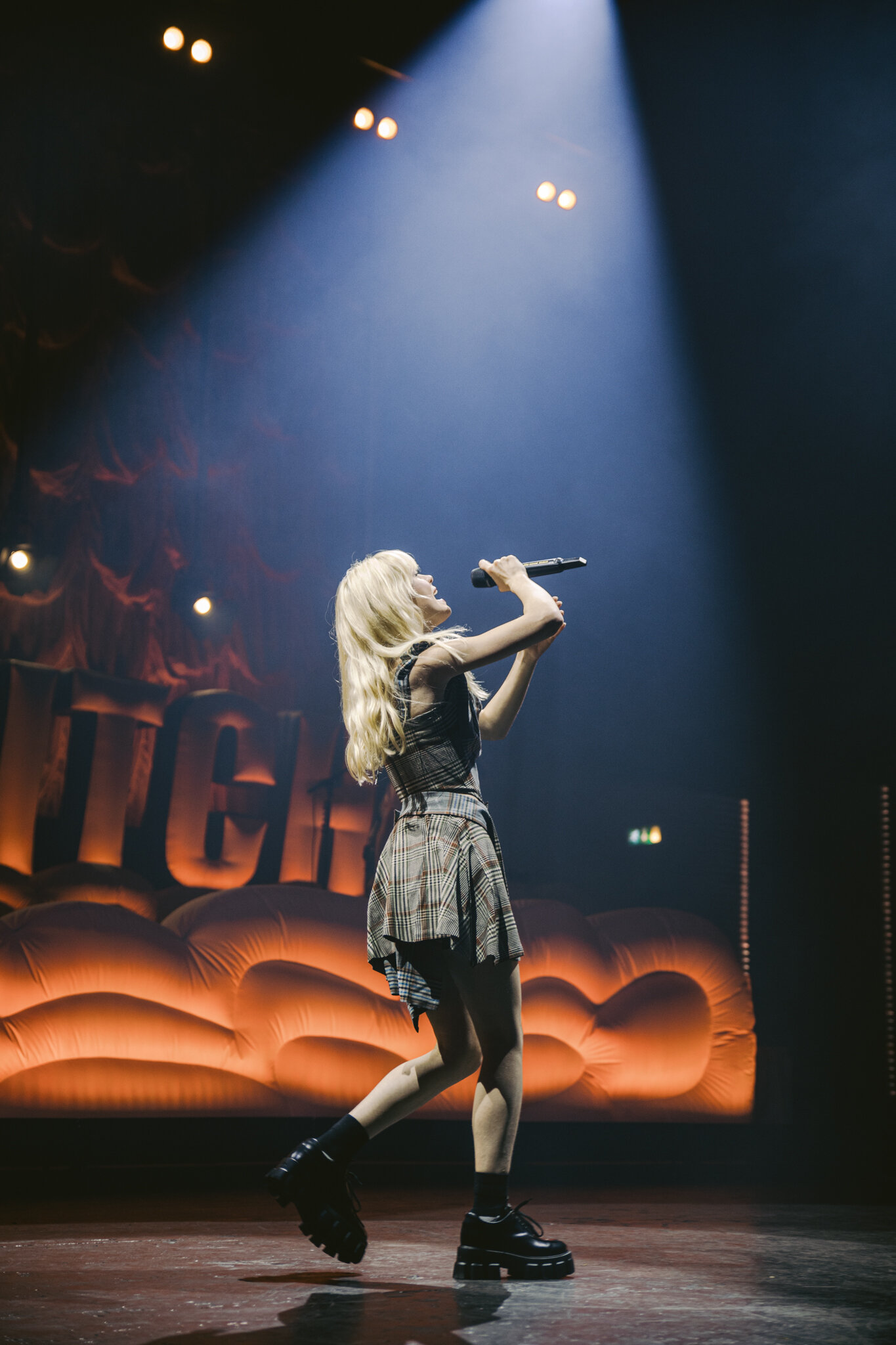 Maisie Peters @ O2 Apollo Manchester review and gallery - an empowering ...