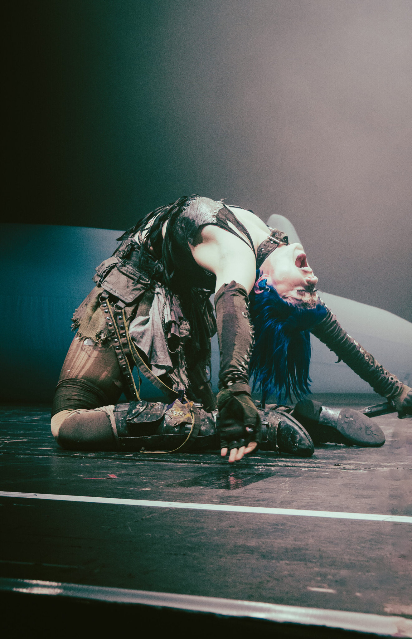 Ashnikko @ Victoria Warehouse review and gallery - a distinctive and ...