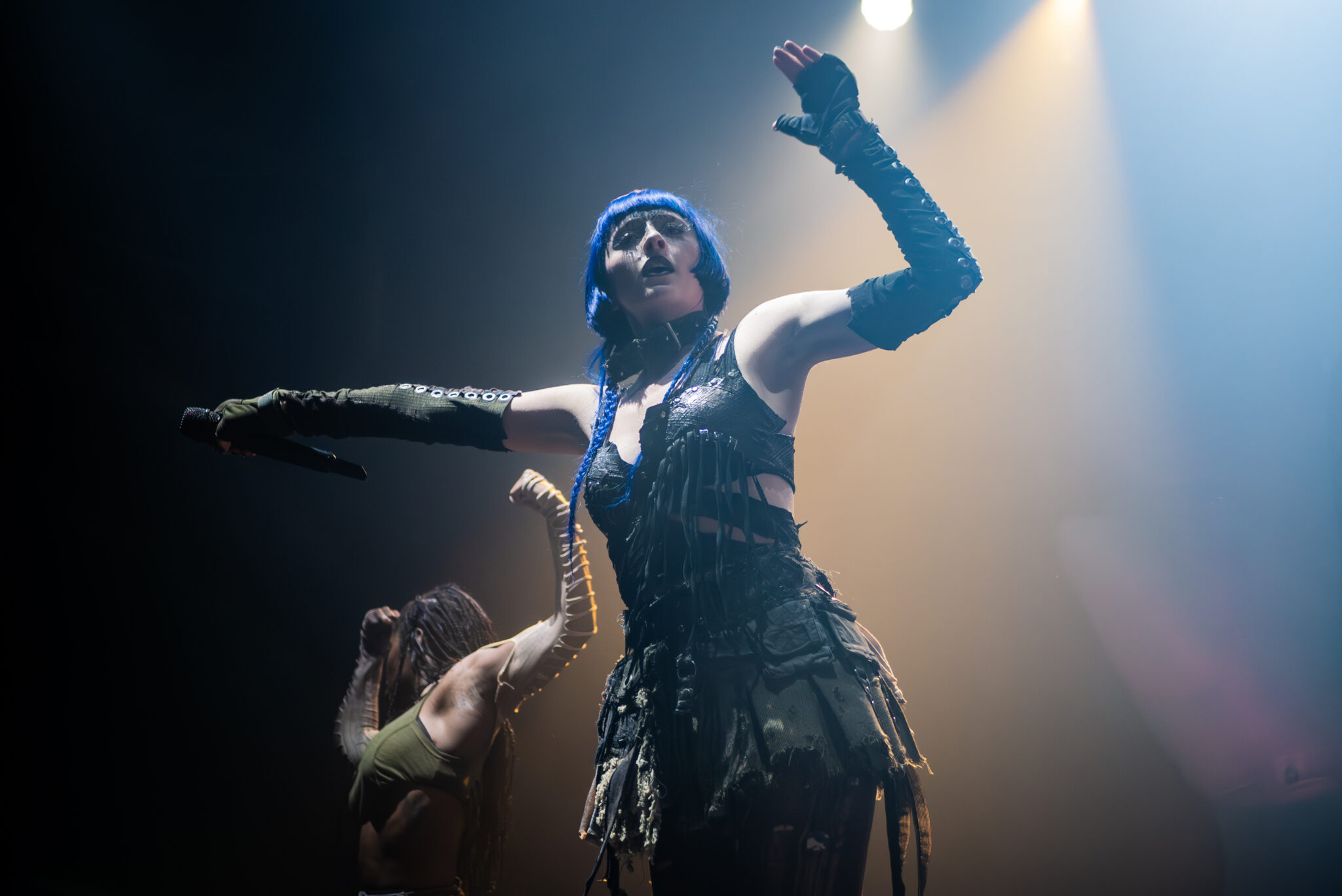 Ashnikko @ Victoria Warehouse review and gallery - a distinctive and ...