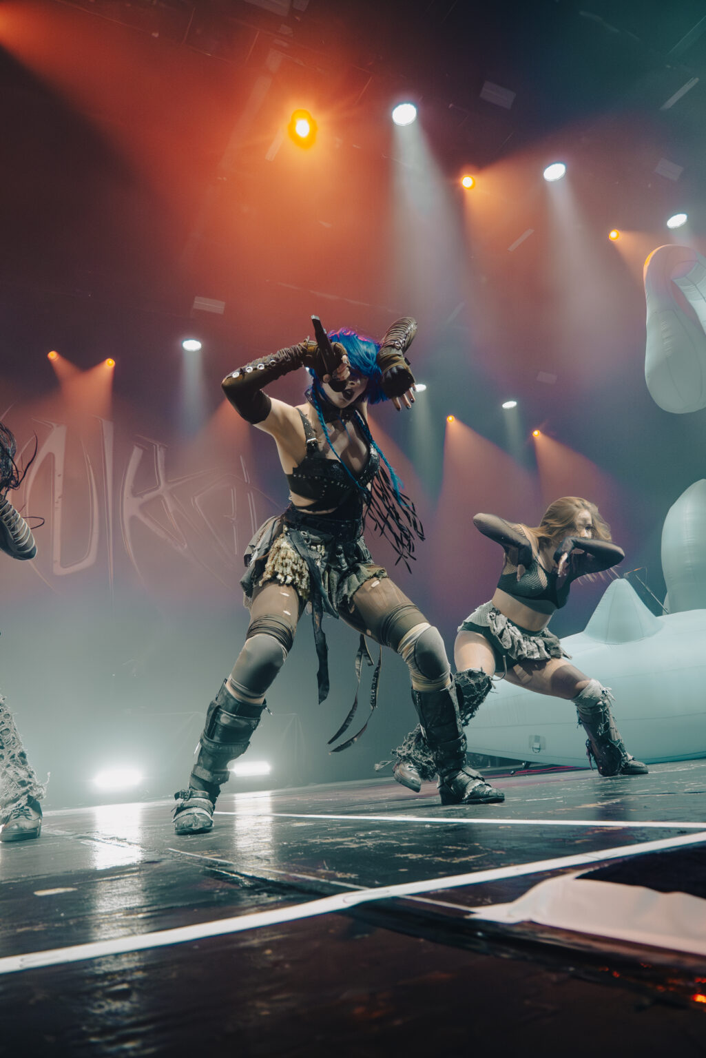 Ashnikko @ Victoria Warehouse review and gallery - a distinctive and ...