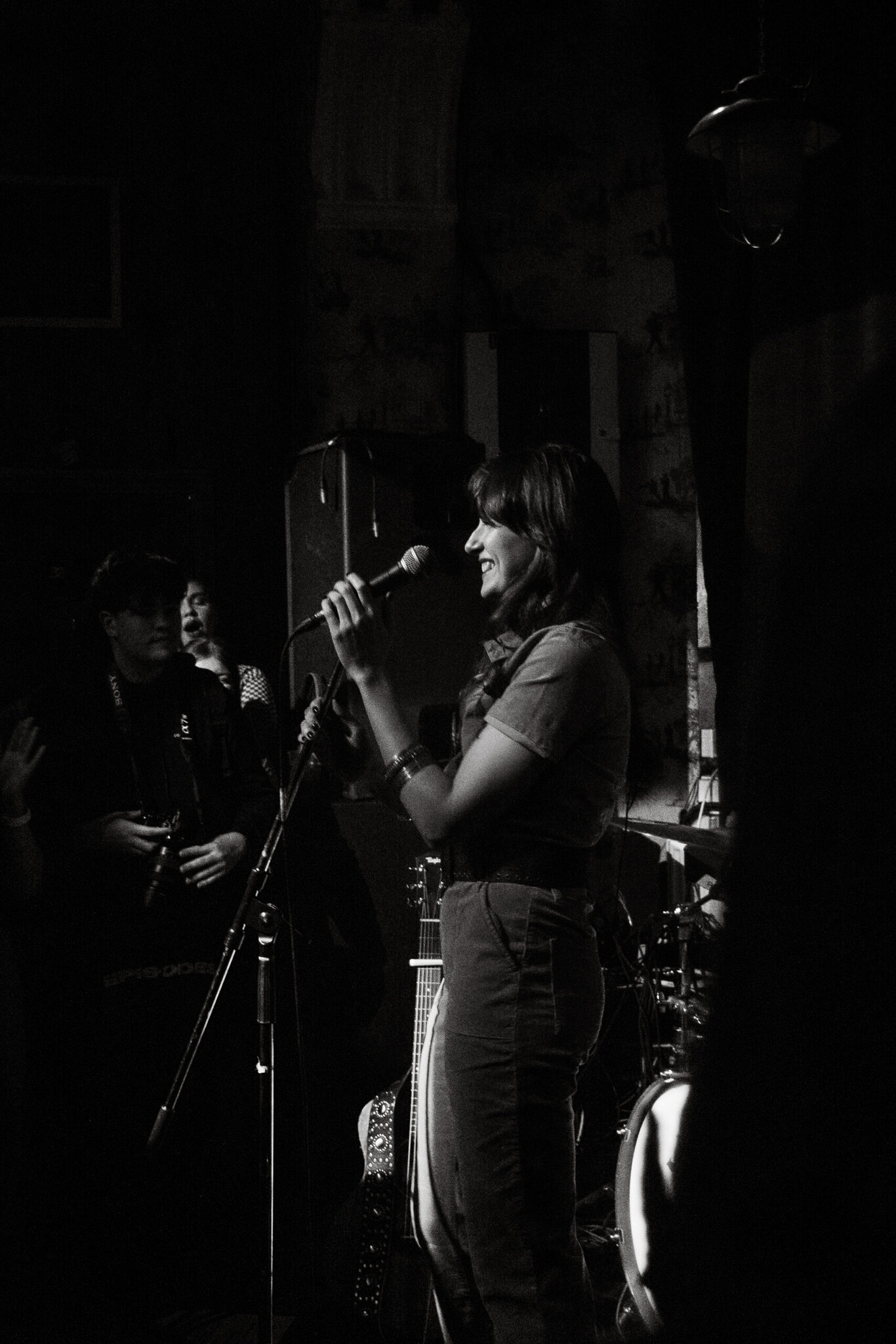 Elle Coves @ The Deaf Institute review and gallery – new indie-pop princess - aAh! Magazine