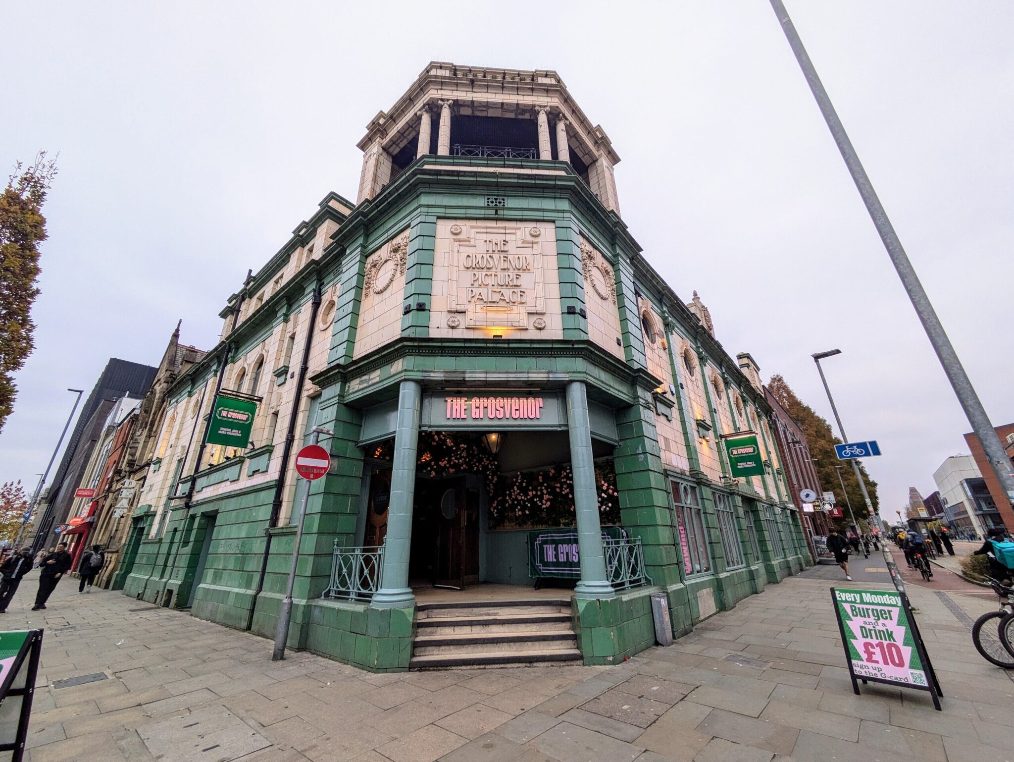 Manchester’s historic pub reopens as The Grosvenor embracing its past ...